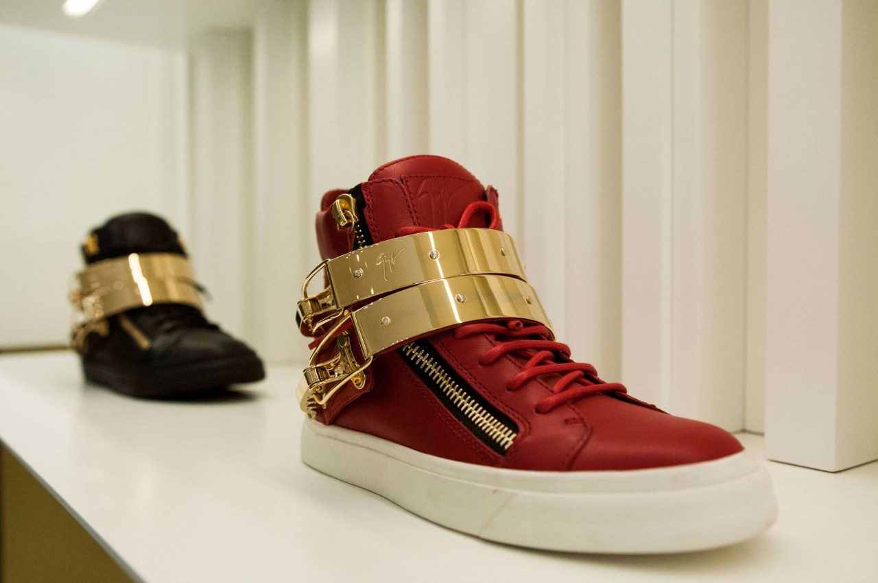 義式奢華 / Giuseppe Zanotti Design 2016 春夏系列進駐微風信義 - KEEDAN.COM