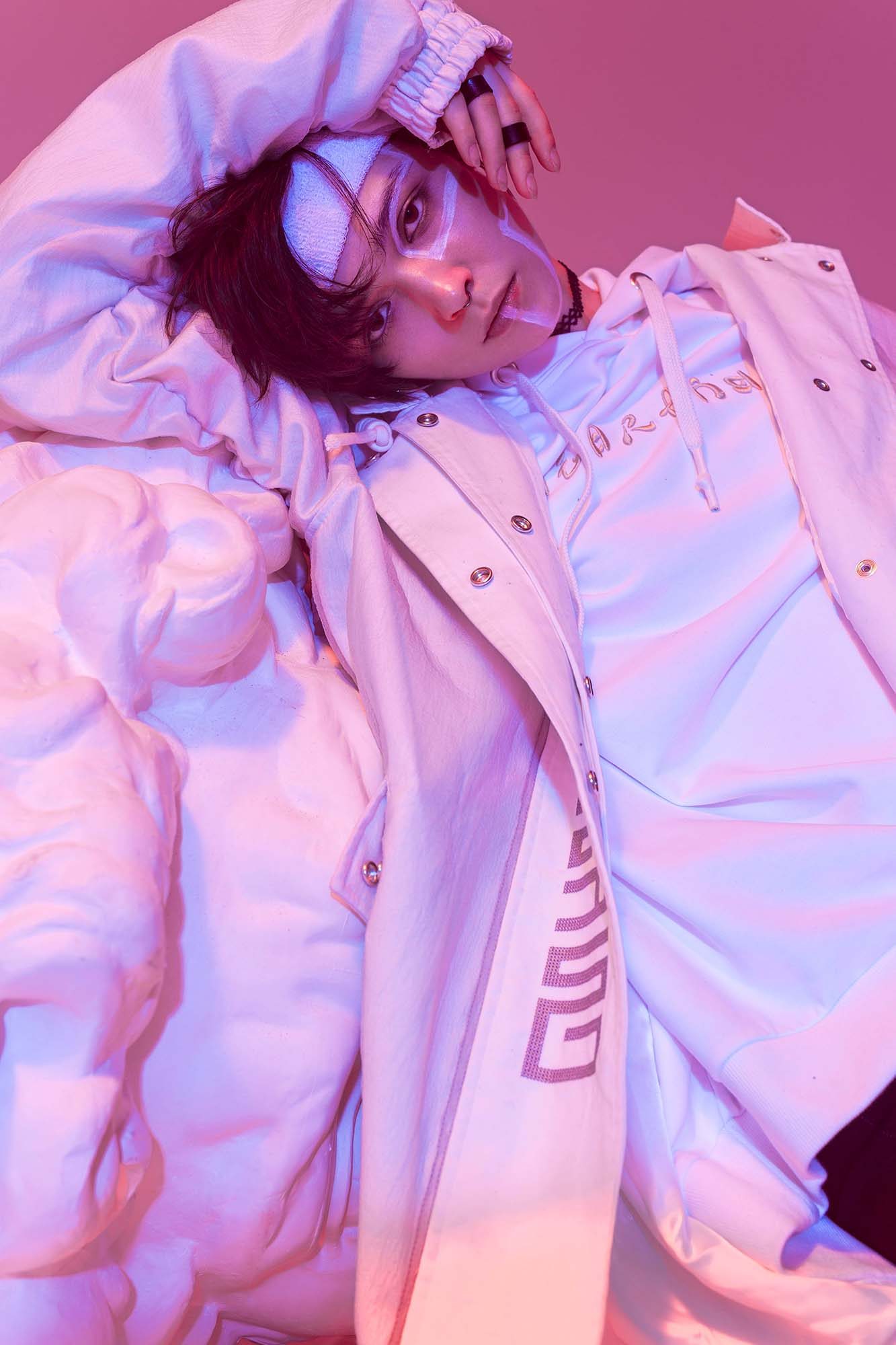 DEBRAND 2017 秋季型錄搖旗 Love & Peace - KEEDAN.COM