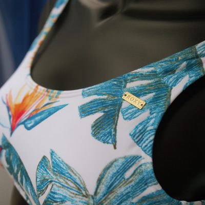 起點現場 / 全新 #波波UP 為女孩塑造完美胸型 ROXY 2019 春夏比基尼發表 - KEEDAN.COM