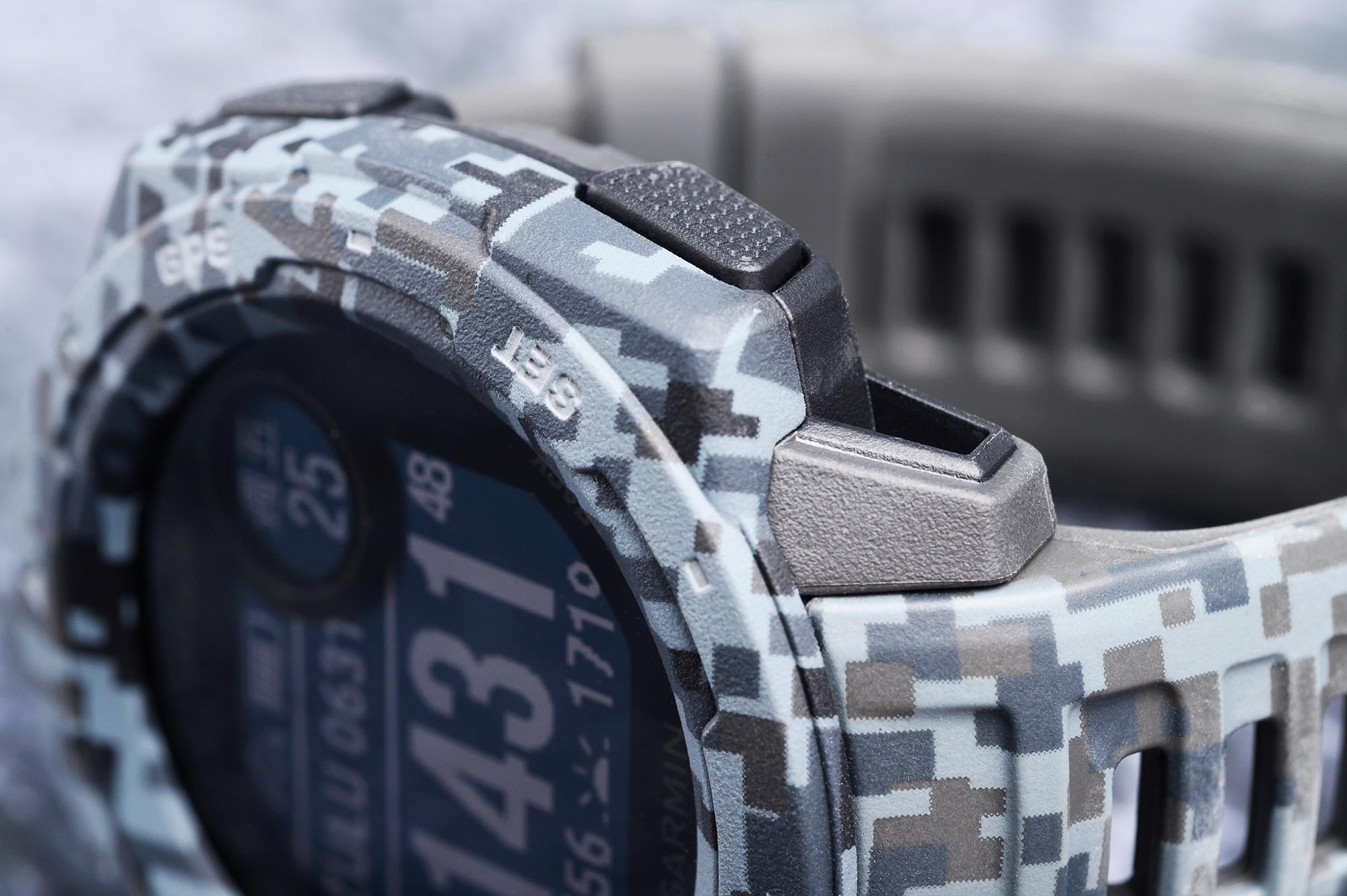 起點道具 / 動靜與強悍之間 Garmin Instinct Tactical Edition 本我系列軍事戰術版 - KEEDAN.COM