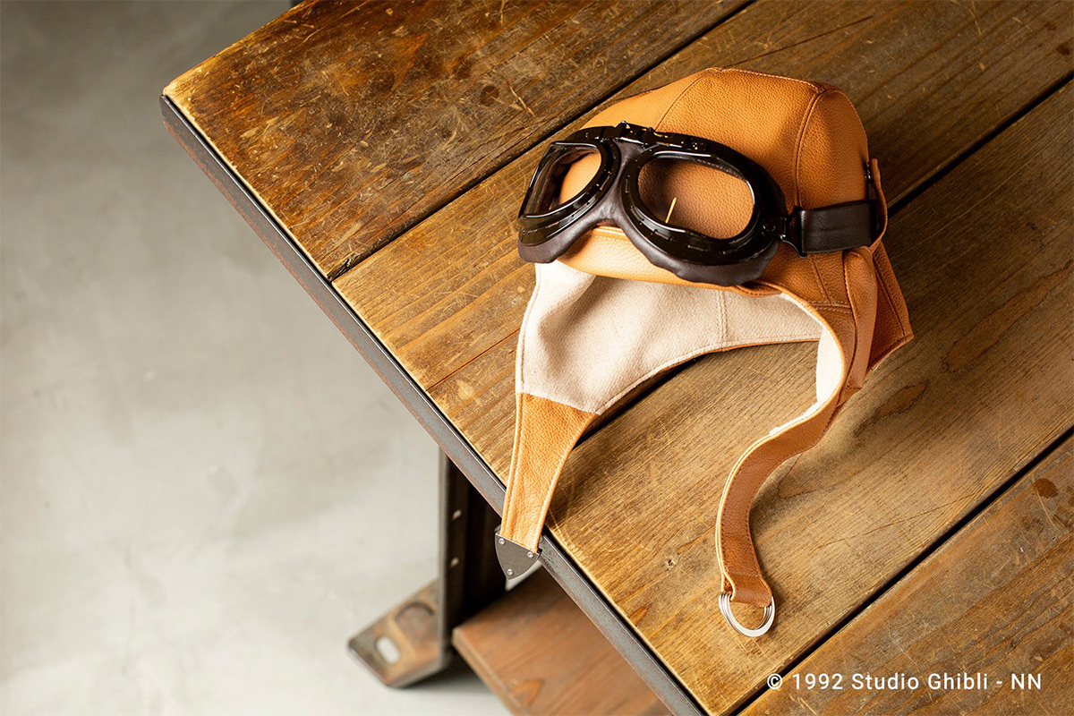 CA4LA 重現劇中經典 / 戴上《紅豬》 飛行帽出發探險 - KEEDAN.COM