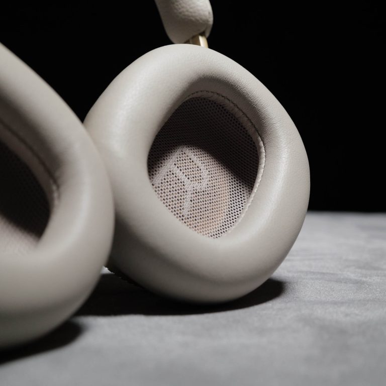 起點視角｜B&O BEOPLAY H100 開箱實測，耳朵想摸天花板？沒那麼容易！ - KEEDAN.COM