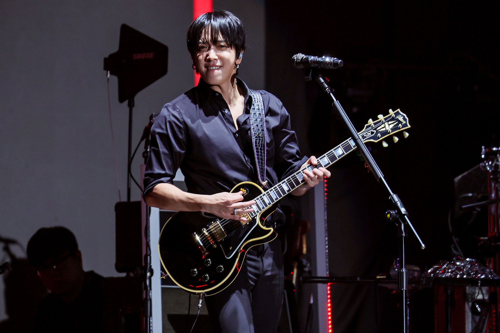 起點現場 / CNBLUE 林口體育館開唱 鄭容和飆汗喊「不想回家」 - KEEDAN.COM