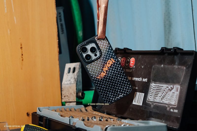 CASETiFY 攜手楊艾倫個人品牌 YANGI 展現新復古氛圍 - KEEDAN.COM