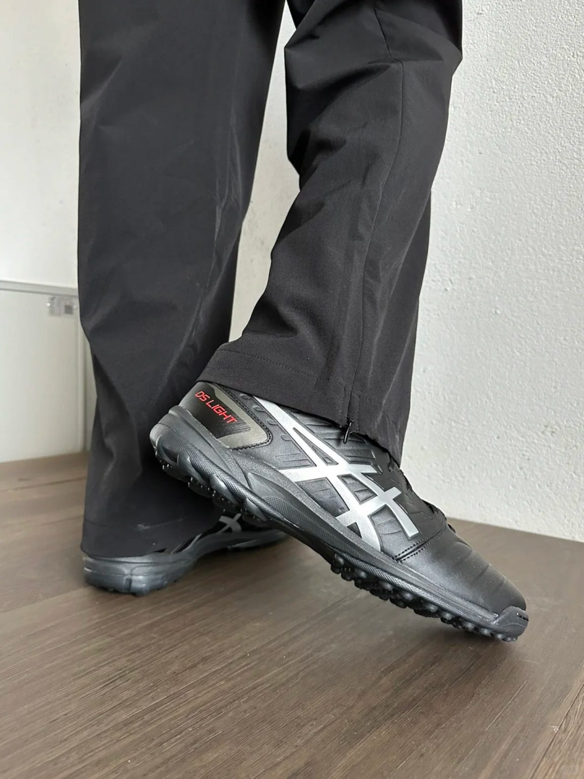 LV、Nike 聯手帶動薄底鞋革命：細數今年最夯六款日常足球鞋 - KEEDAN.COM