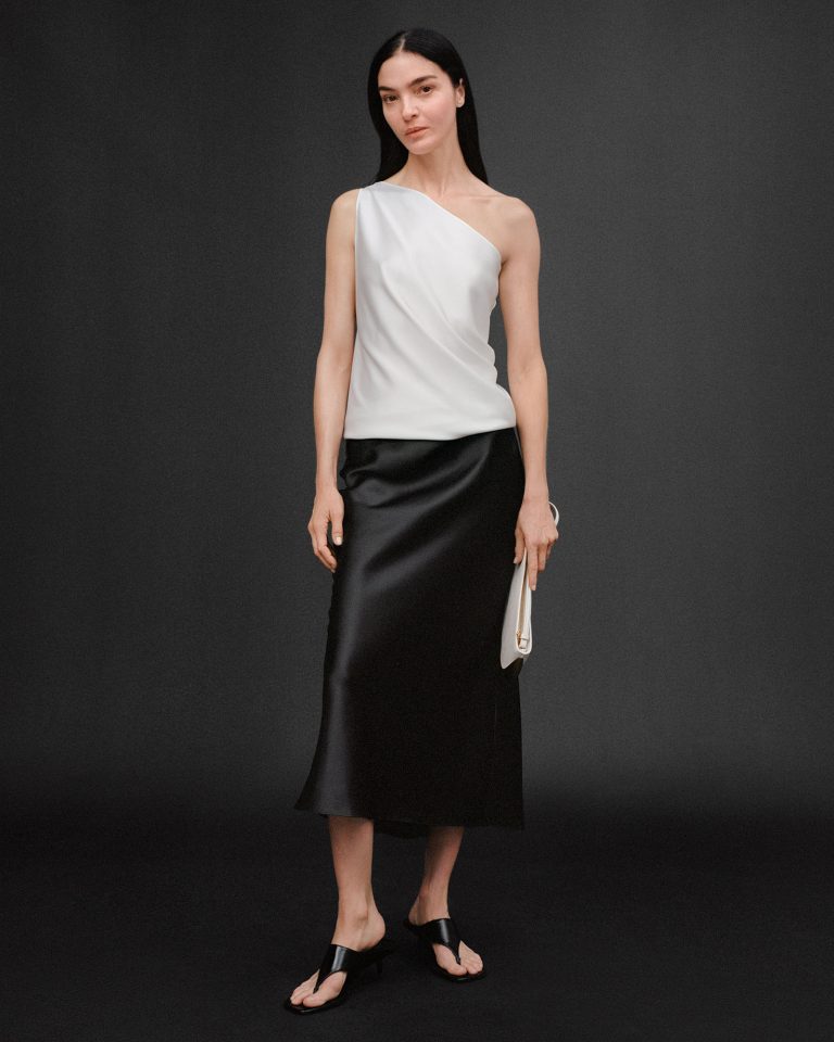 ZARA 50 週年重磅登場 / Naomi、Cindy、Twiggy 等 50 超模齊聚，傳奇合照太狂了 - KEEDAN.COM