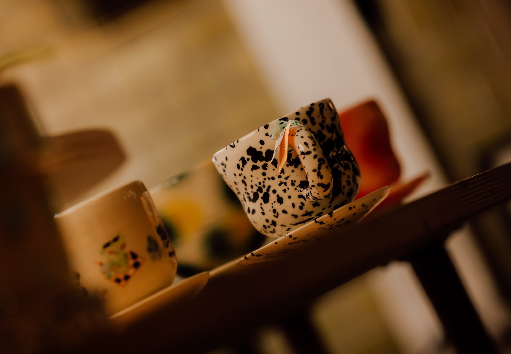 梁若茜陶藝展《In use, In pause》｜當器物進入生活，藝術從日常延展 - KEEDAN.COM