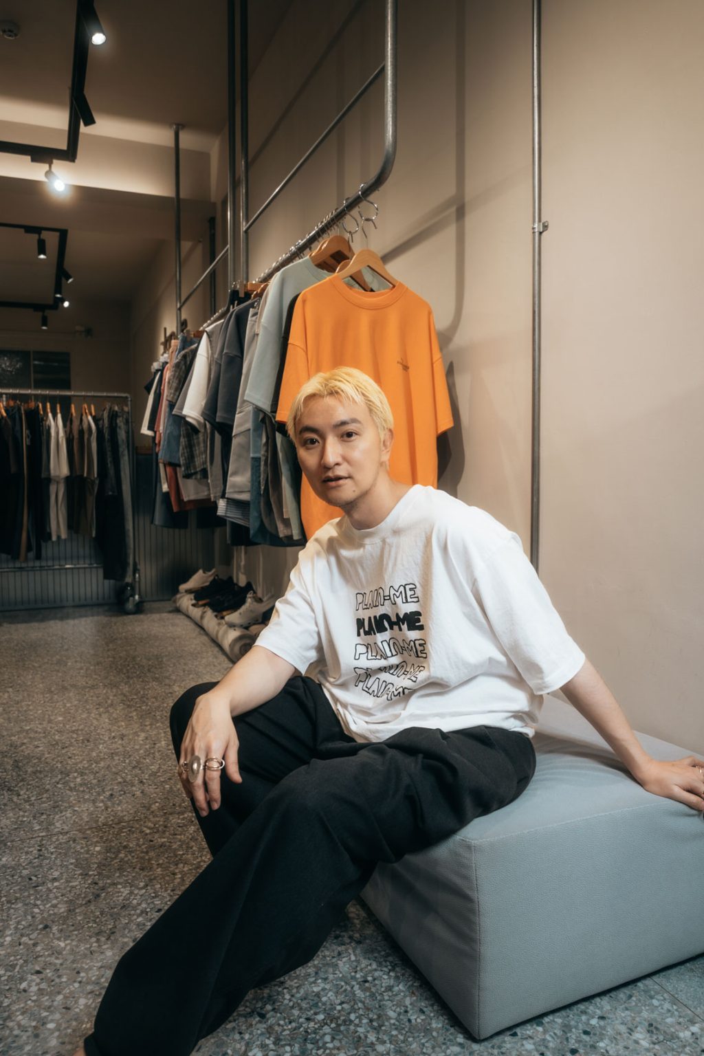 plain-me 創立 20 年用這五件單品，打造 Akko 和 Tim 心中「簡約日常」服裝文化 - KEEDAN.COM